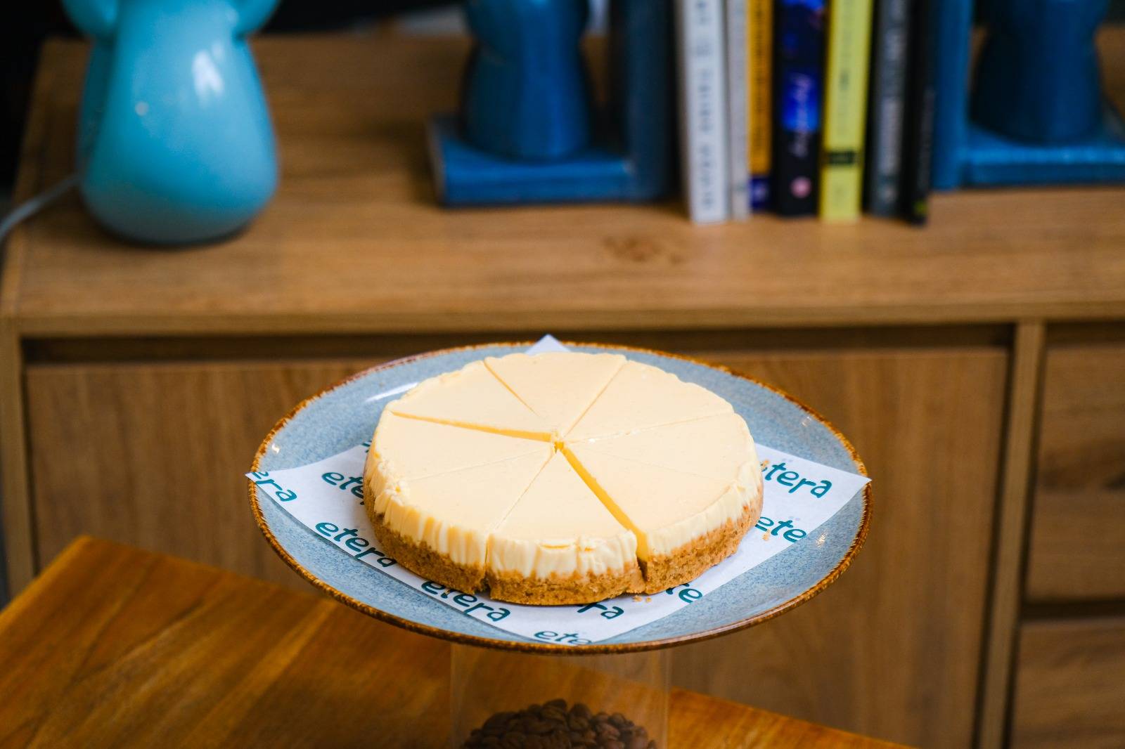 House of Etera, Jakarta - Pesan Dengan Harga Outlet Disini